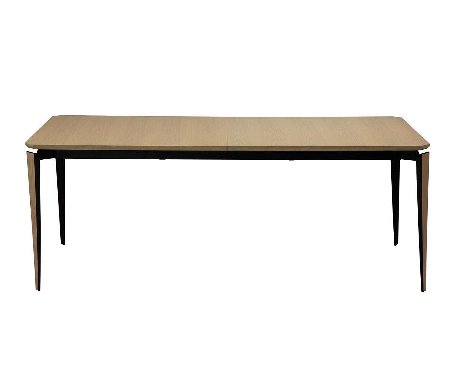 Edge Matbord 100x200-300 | Vitbetsad Ek | Dan-Form | Tibergs Möbler