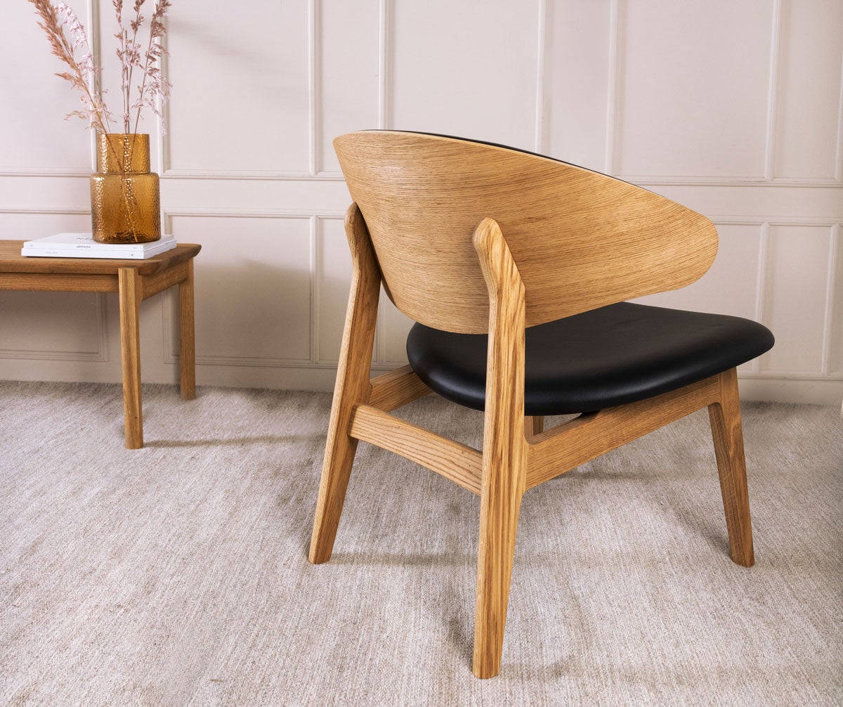 Ram Shell Lounge Chair | Trärygg | Fårskinn | Kristensen & Kristensen ...