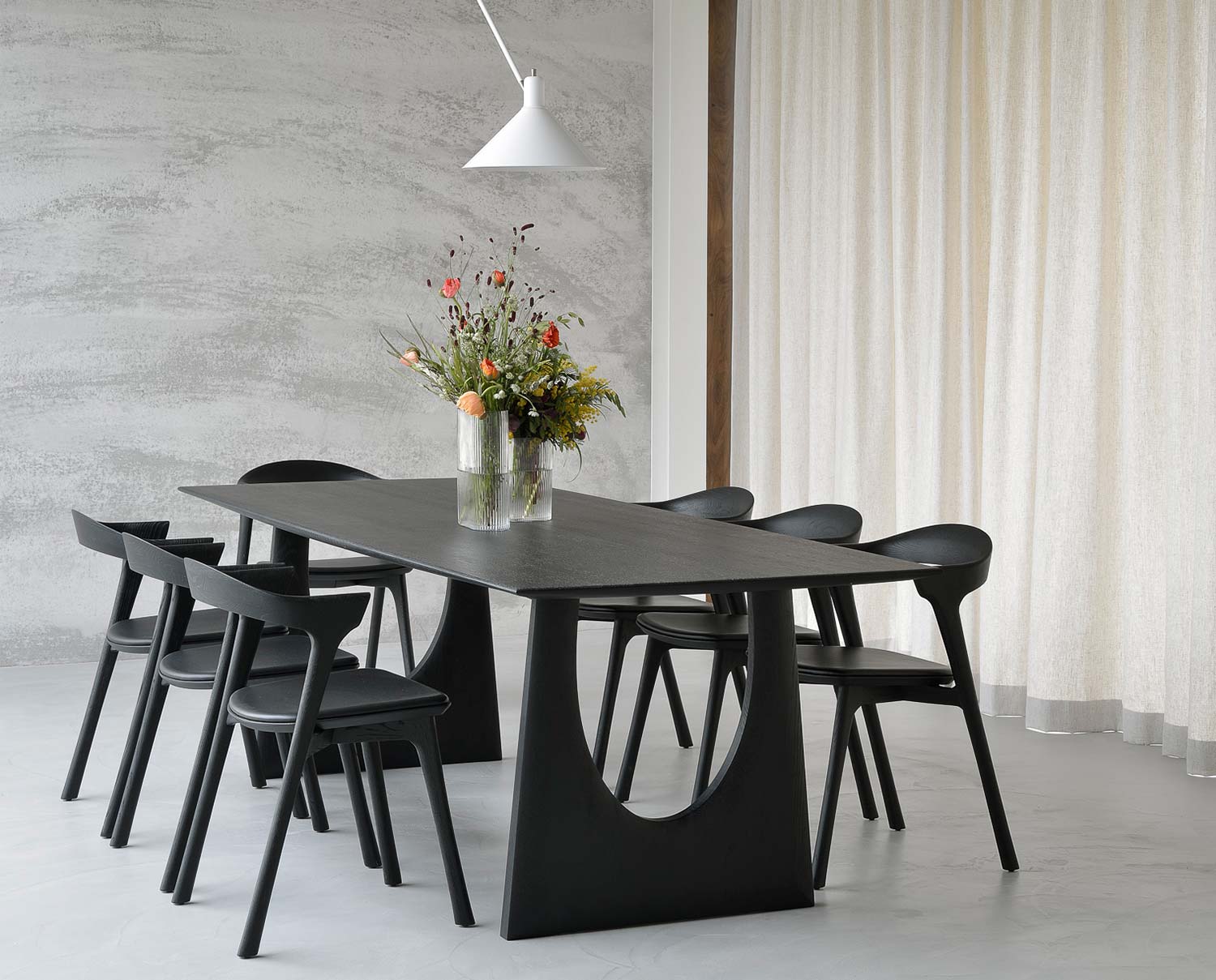 Stora bord med många sittplatser - Online & i butik | Tibergs Möbler