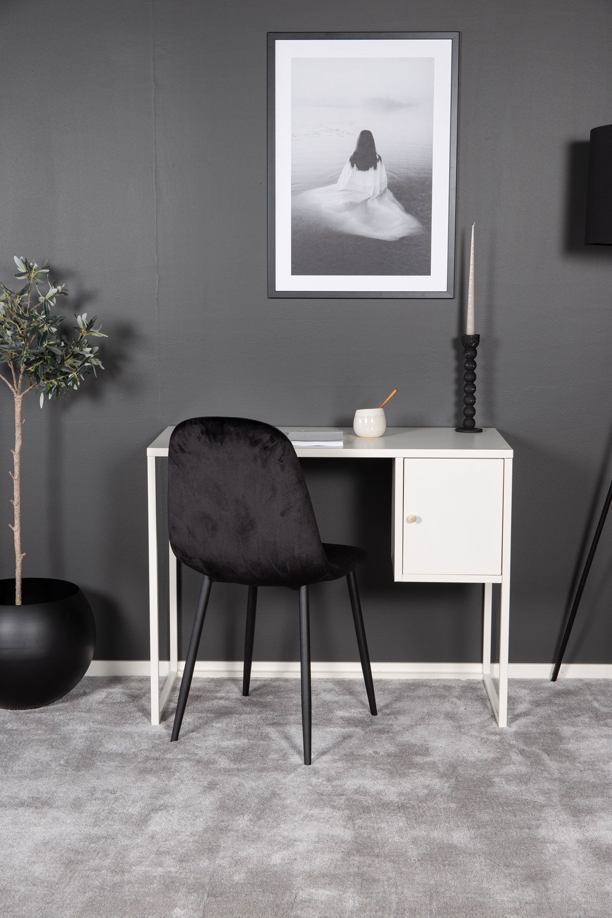 Bakal Skrivbord | Vit | Venture Design | Tibergs Möbler